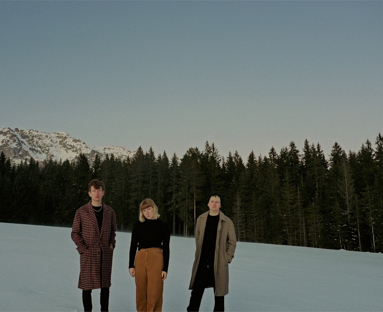 FINE. – Zwischen bedrohlich und leicht – SOUNDTRACK OF MY LIFE